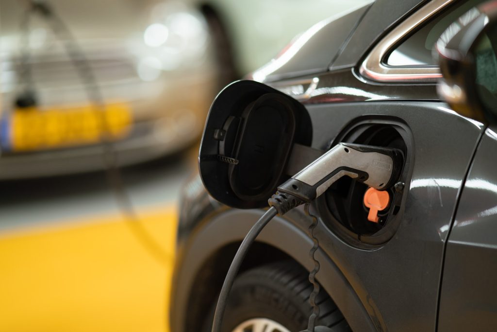 What You Need To Know About Electric Cars - News Anyway