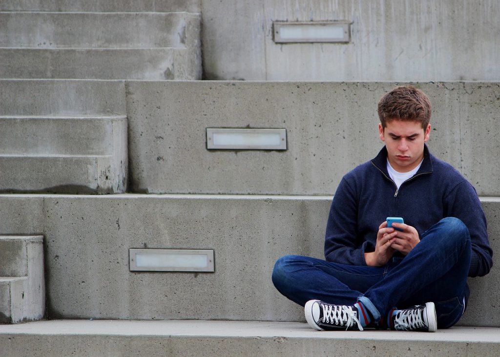 Why Teens Are Struggling to Disconnect - News Anyway